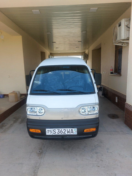 Damas deluxu stayl varianti