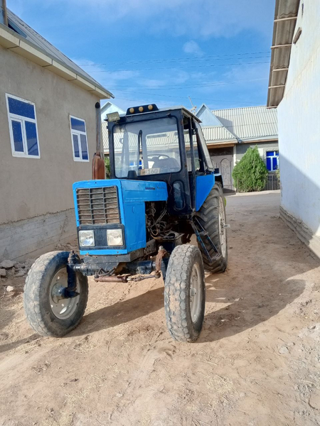 Traktor MTZ class 55 sotiladi