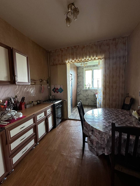 Продаётся 84м² Госпитальный м-в 3/8/9 ор-р м.Ойбек