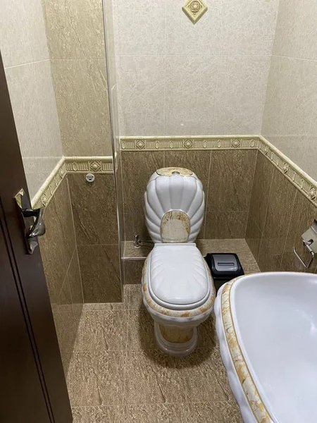 Продаётся 4 комнатная 100кв² квартира Ресторан \\\