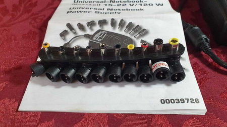 Блок питания для ноутбука.