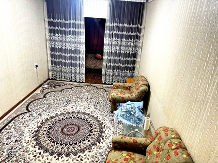 SROCHNO. 1 ta qizga 1 ta xona ijaraga beriladi. 150 dollar