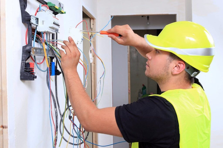 Elektrik xizmati 24 soat