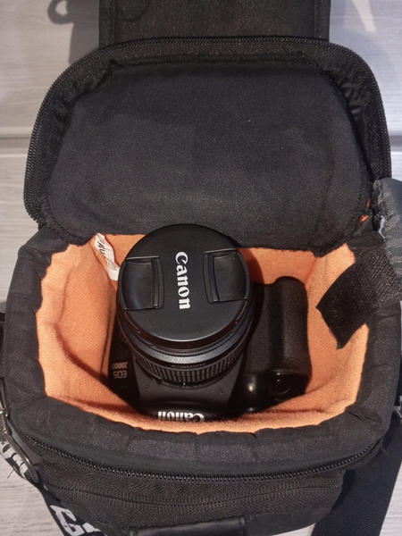 Canon EOS 2000D все в комплекте