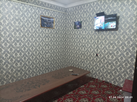 Зарангари файз кафе олдидаги 2 сотихли котедж  сотилади.60000$