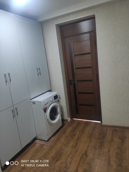 Продается 4 комнатная квартира ,с евроремонтом,с парковочным местом