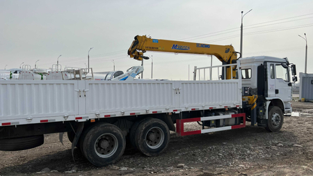 SHACMAN L3000 xcmg 6,3т кран манипулятор сотувда мавжуд. Dongfeng/howo