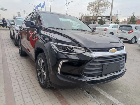 tracker 2023 qora bez probeg nasiya savdoga