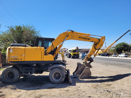 HYUNDAI 1400W 7a.