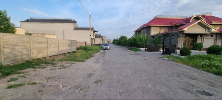 Продается 5 соток участка в махалле Ок тепа, Юнусабад 17, конечка