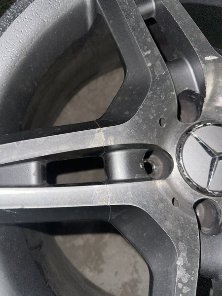 Mercedes Benz w212 AMG DISK 245/40/18 265/35/18