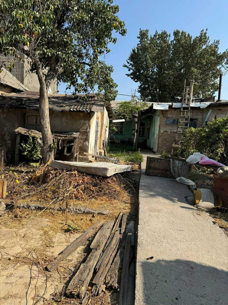 Продам участок с домом 3,7 сотки в Яшнабадском р-не, ул. Кунград