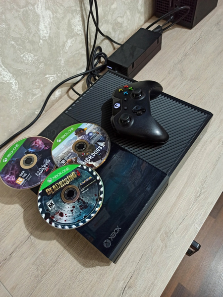 Xbox One 500gb с дисками