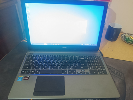 Noutbook Aser core i5