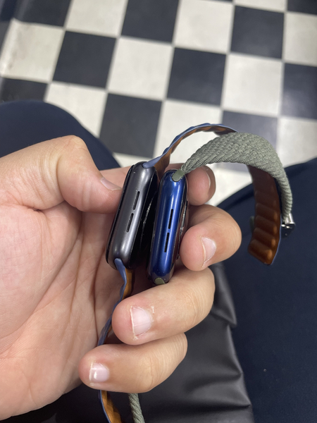 Apple Wach 6 44mm Idial Zaryad yuzbisi bor