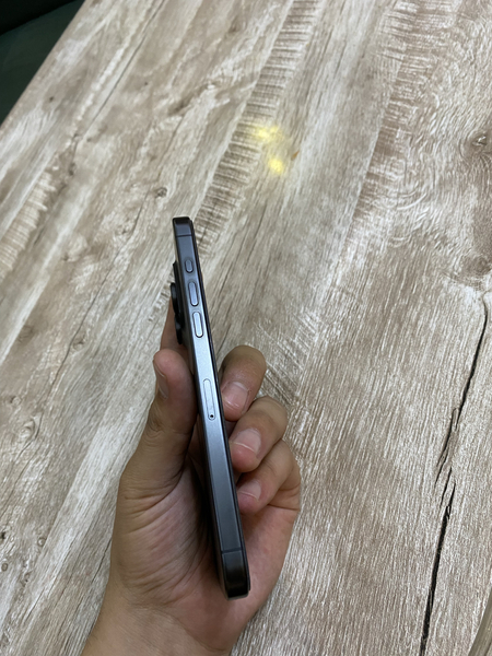 iPhone 15 pro max black