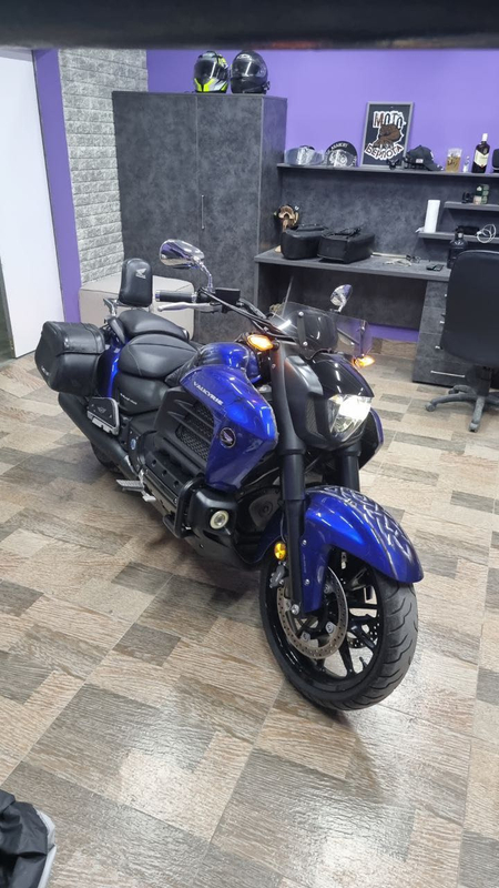 Майбах на двух колесах Honda Valkyrie