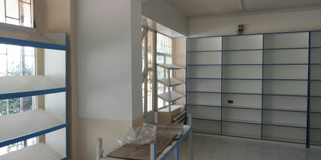 Срочно продам витрины для магазина