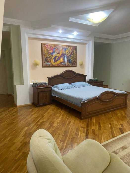 New building 4 room 3 bedroom 2 bathroom euro. metro oybek