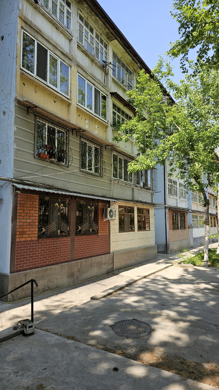 3 хонали квартира Янгийул шахарда