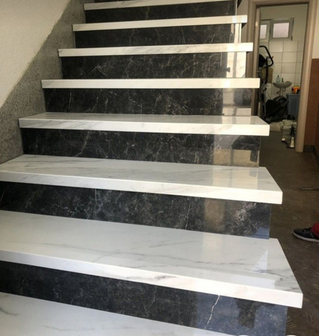 Продаём лестницы цвета на ваш усмотрение размер 1200×300×25×20