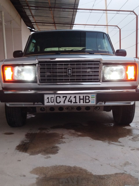 Vaz2107 sotiladi xolati zor