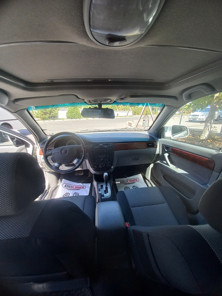 Jentra 3pazitsa 2015 yil 77 000km yurgan ozini prabegi benzinda yurgan