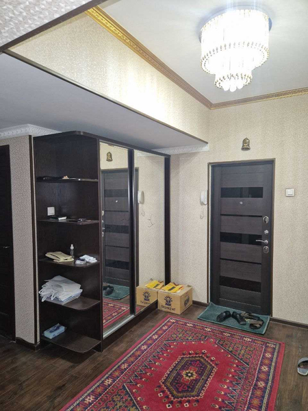 Срочно продам 3х ком квартиру на Карасу 6 ор-р Школа № 275