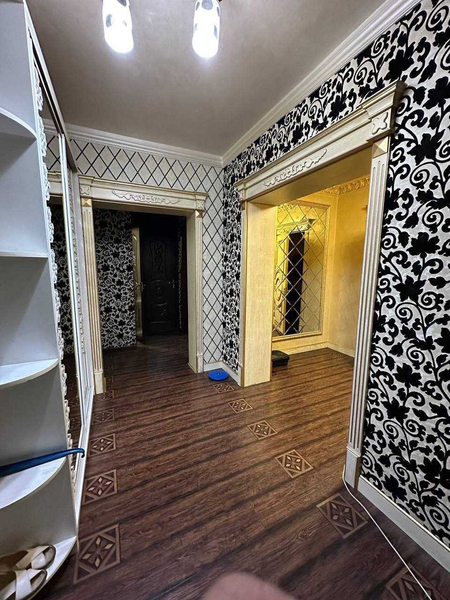 Продается квартира на себзаре , 3-х комнатная , 83м2, спецплан