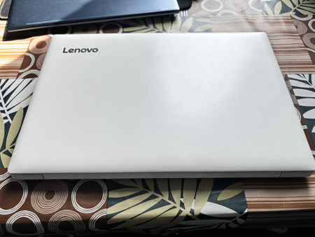 Lenovo ideapad 330-15IGM