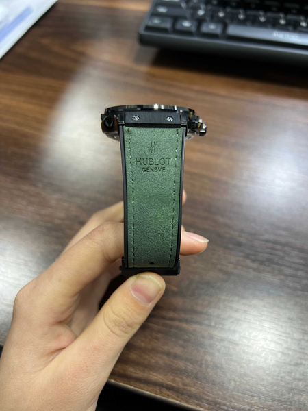 HUBLOT erkakla qo\\\'l soati sovg\\\'a karobkasida siz va yaqinlaringiz uchu