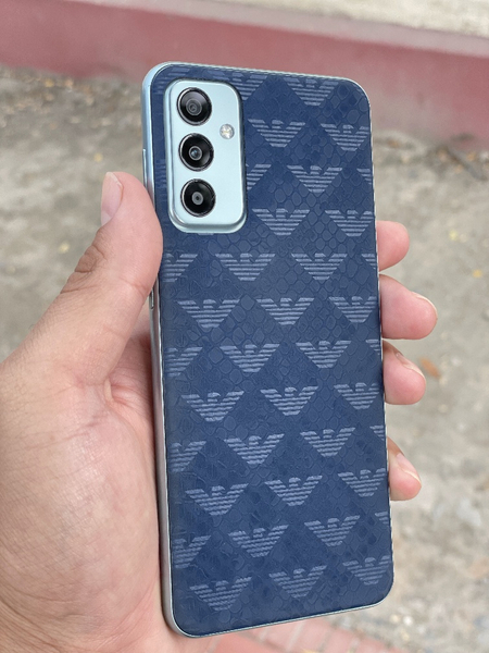 Samsung Galaxy M23 5g

Qualcomm Snapdragon 750G. 3ta kamera(50Mp+8