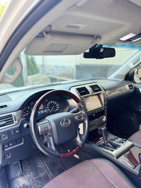 LEXUS GX460 SOTILADI ideal holatta