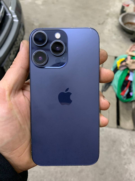 Iphone 15 pro (xr)
