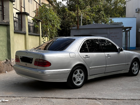 Mercedes Benz W210 E280 Elegance