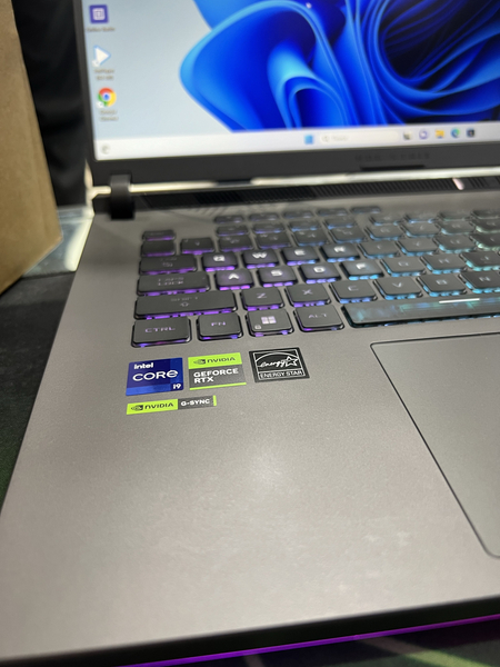 Мощны Ноутбук Asus Rog Strix I9-13980H SSD 1TB ОЗУ 16GB RTX 4060 6GB