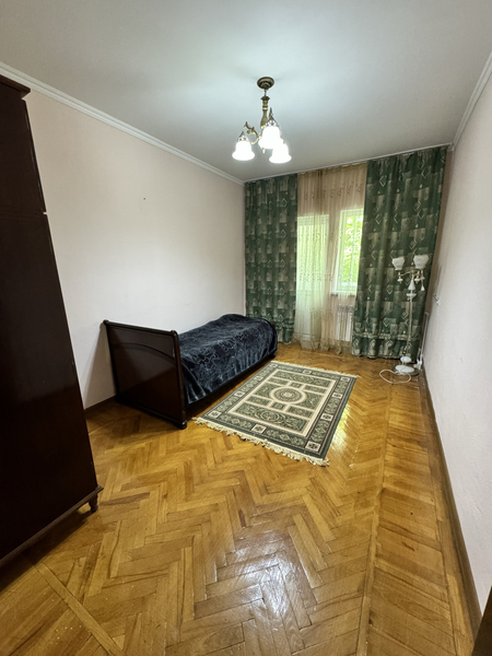 Сдам в Аренду квартиру  4/4/4  130м2 спец план
