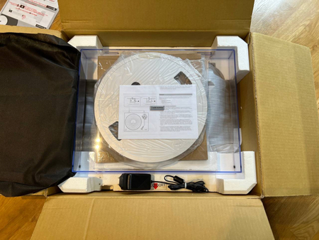 Абсолютно новый виниловый проигрыватель Audio-Technica AT-LP5X