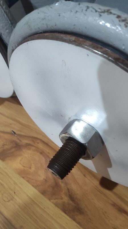 Продам штангу и гантели