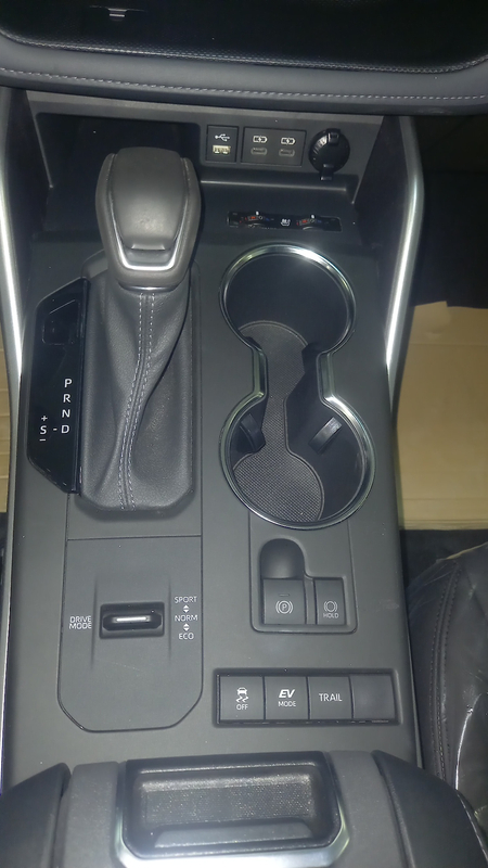 Toyota Highlander Hybrid GLE 2023 год в Наличии