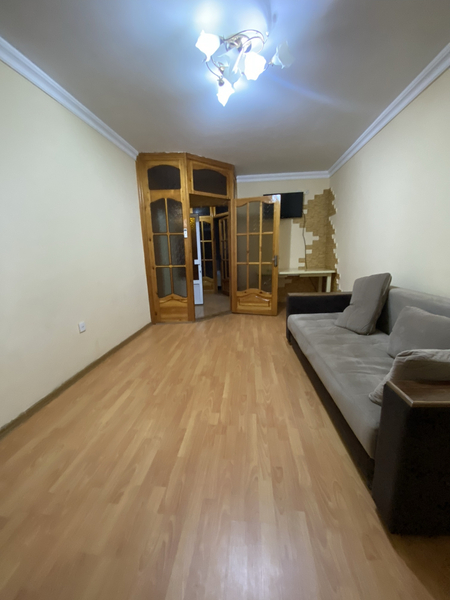 Срочно продаётся квартира по Ул. Фархадская