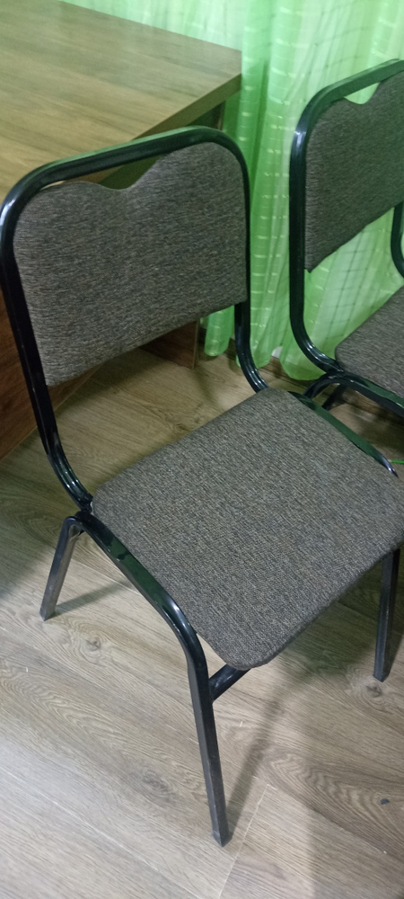 Продаются Парты и стулья