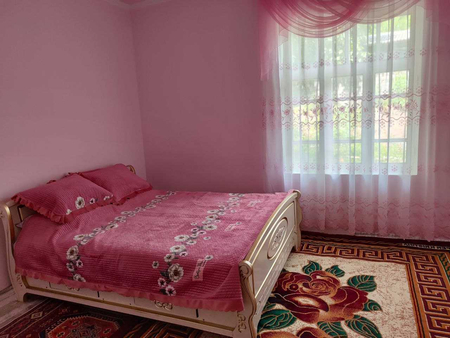 Oilaviy dacha. Oq toshda