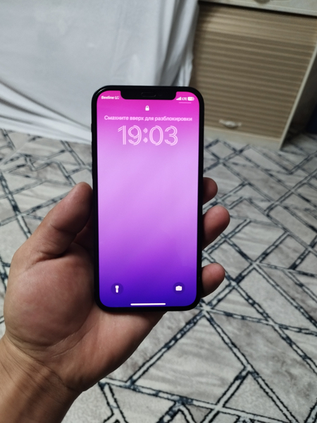 Iphone 12.   64gb