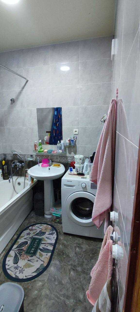 СРОЧНО !! Продается квартира в Яшнабаде 2/5/5 ( 62 кв/м ) Авиасозлар 2