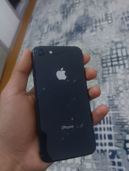 IPhone 8 srochna sotlad