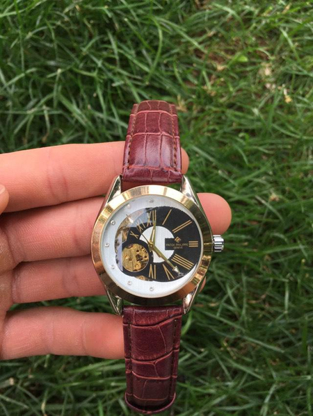 Patek Philippe Geneve soat watch chasi sotiladi