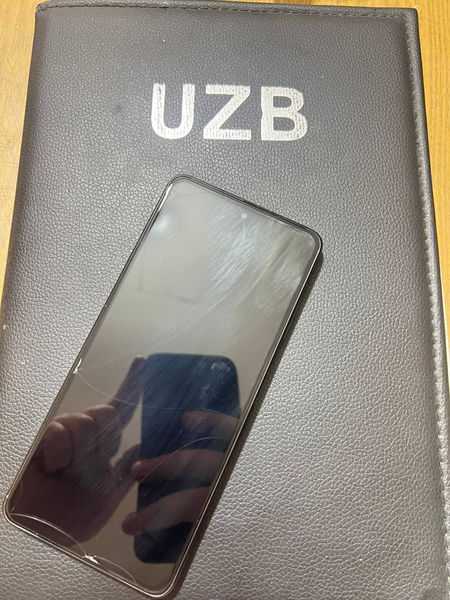Poco x3 Pro yaxshi holatda