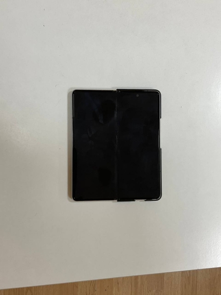 Продаю Galaxy Zfold 3 12/256 Vietnam