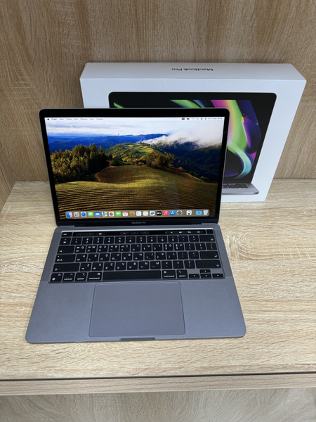 Macbook pro 2020 M1 8/512Gb